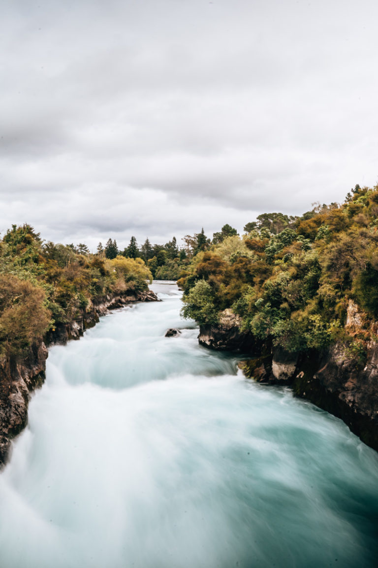 Lake Taupo and Huka Falls Travel Guide